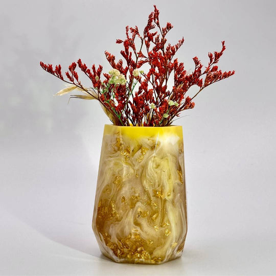 What is resin and how does it work? – Mouldd